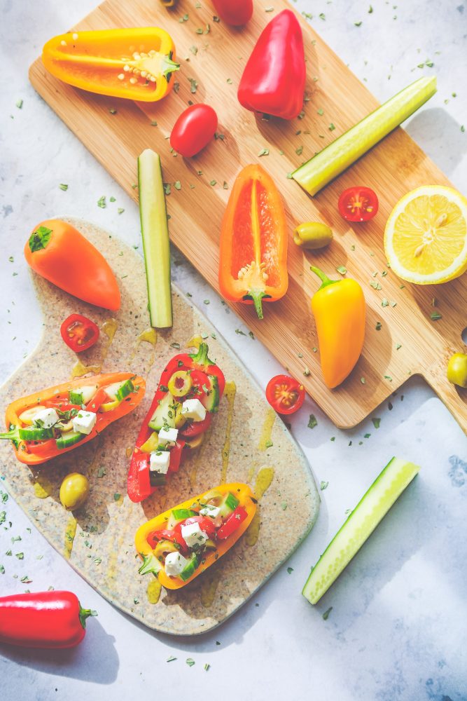 Mini-poivrons crus et ses petites crudités - petitsplats-et-tralala